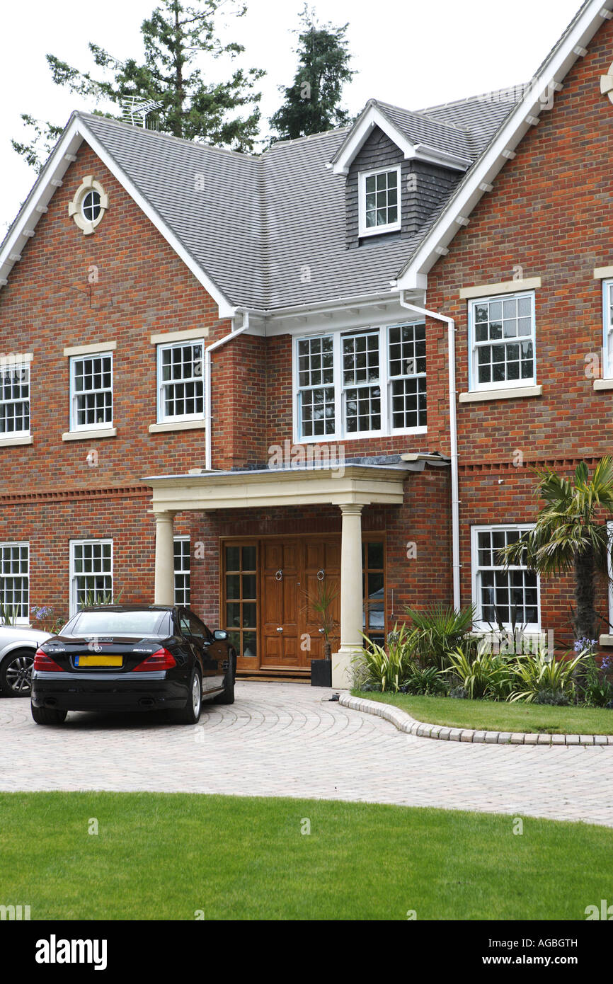 Millionaire mansion hi-res stock photography and images - Alamy