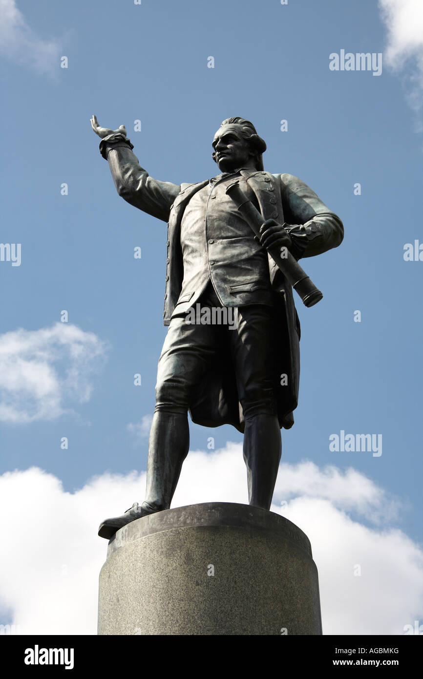 Bronze Statue Sculpture Of Captain Cook In Hyde Park Sydney New South Wales Nsw Australia Stock