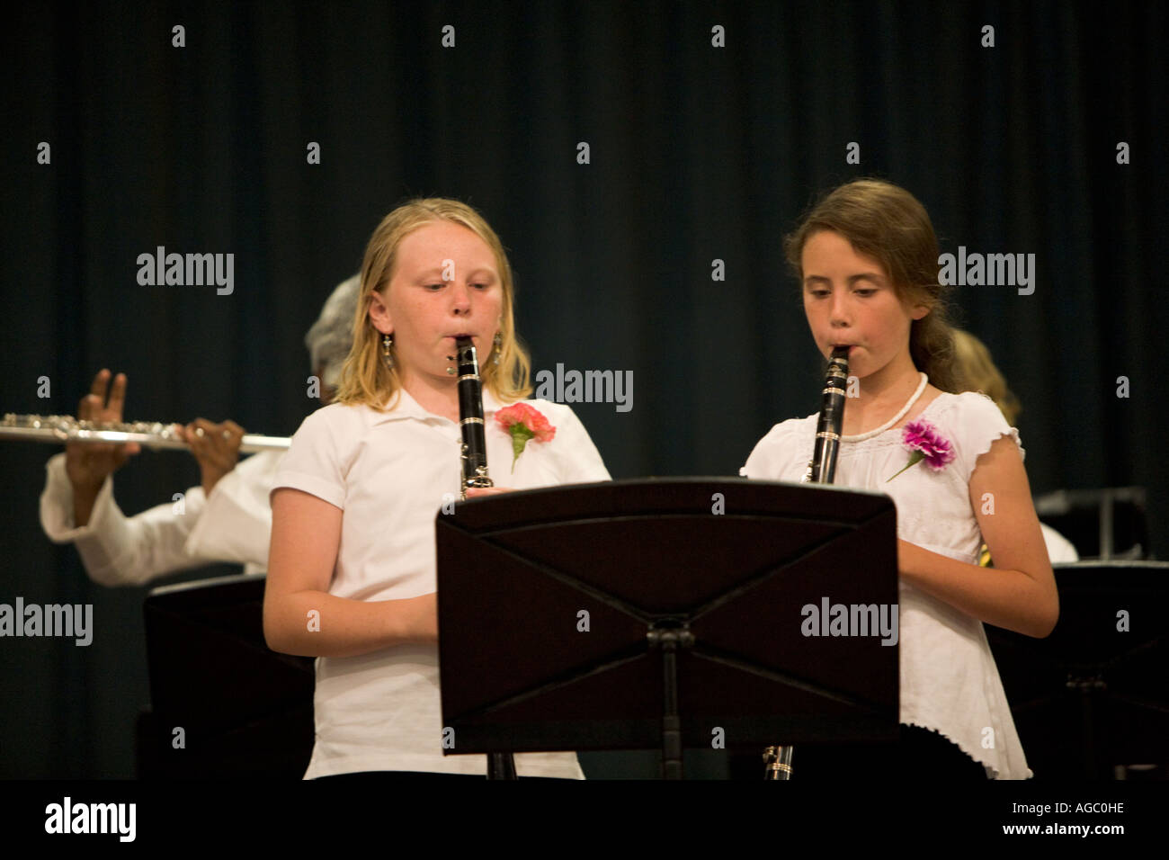 Children playing clarinet at Farragut Elementary School Culver City ...