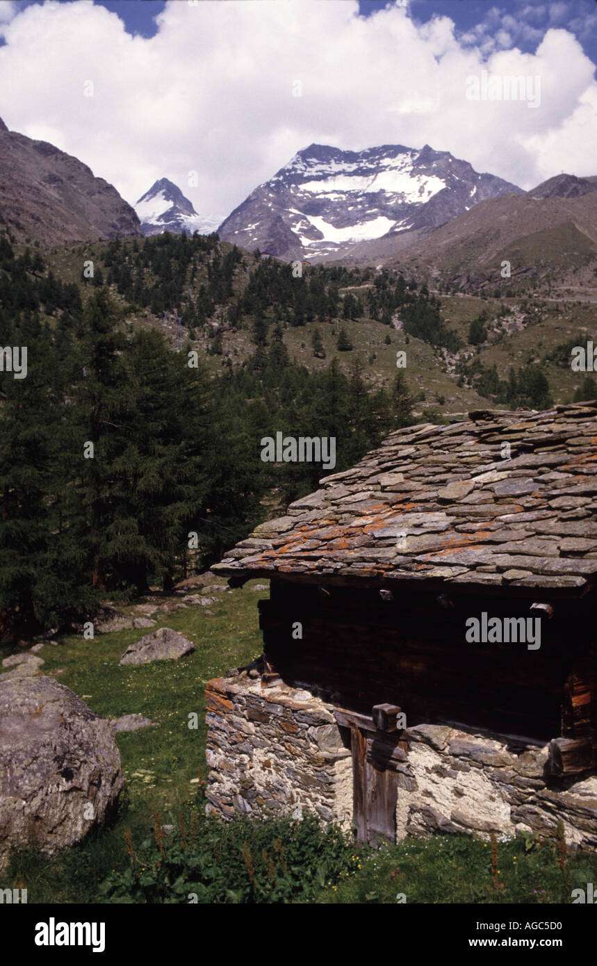 Mountain barn swiss alps Stock Photo - Alamy