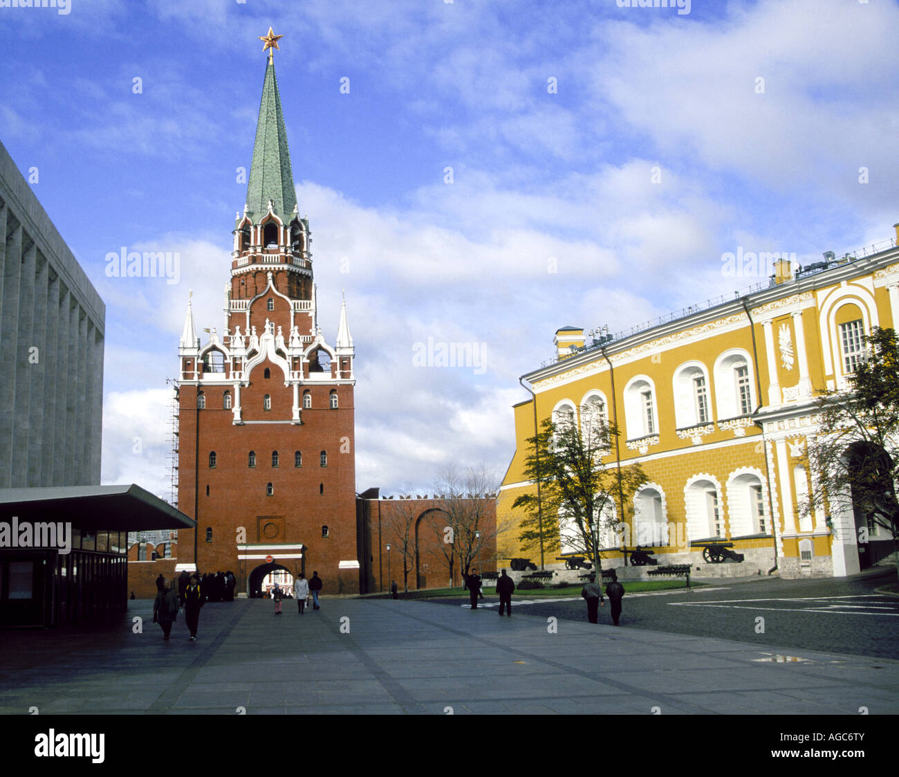 Orthodox church in red square hi-res stock photography and images - Alamy