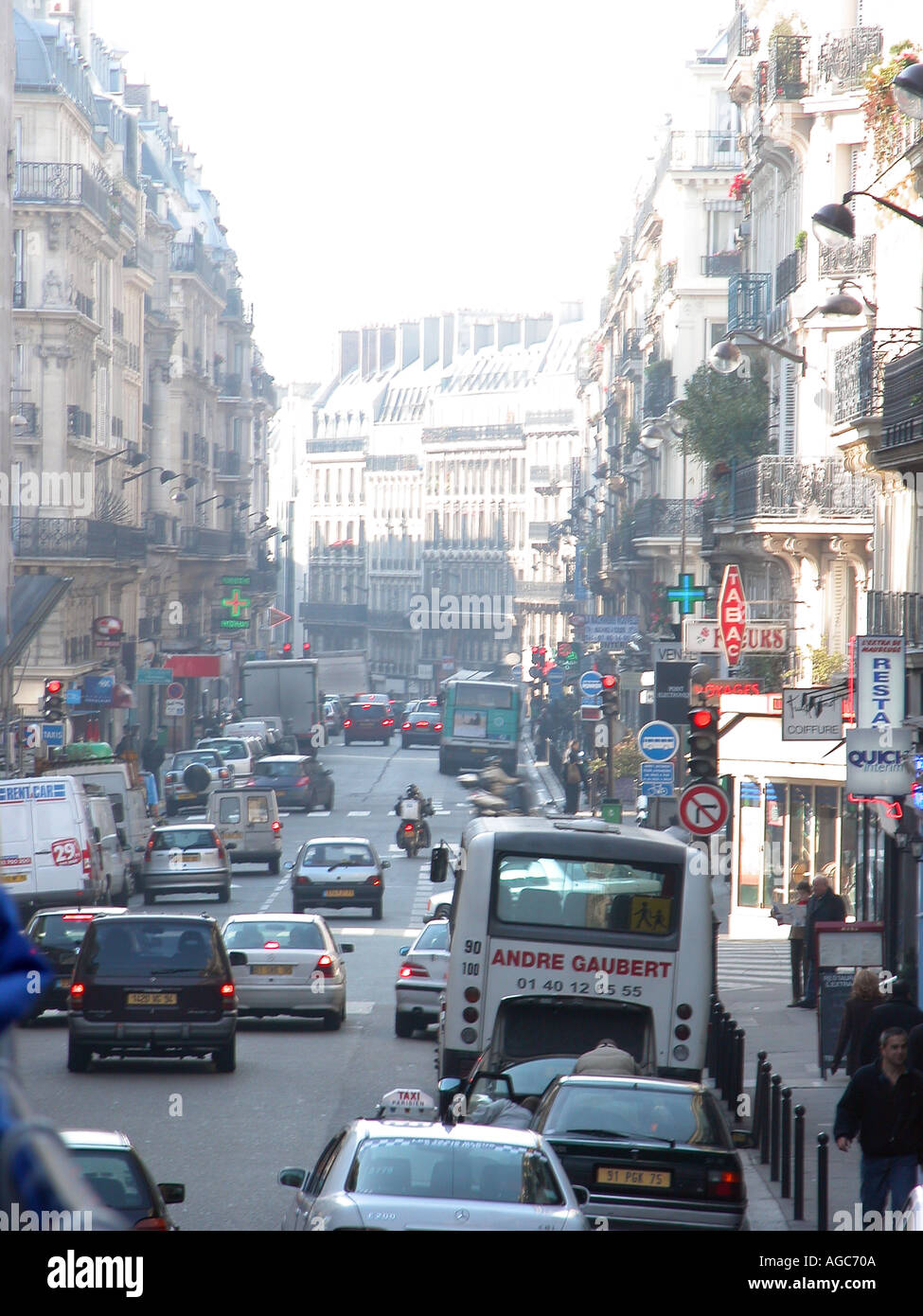 Paris France street scene Stock Photo - Alamy