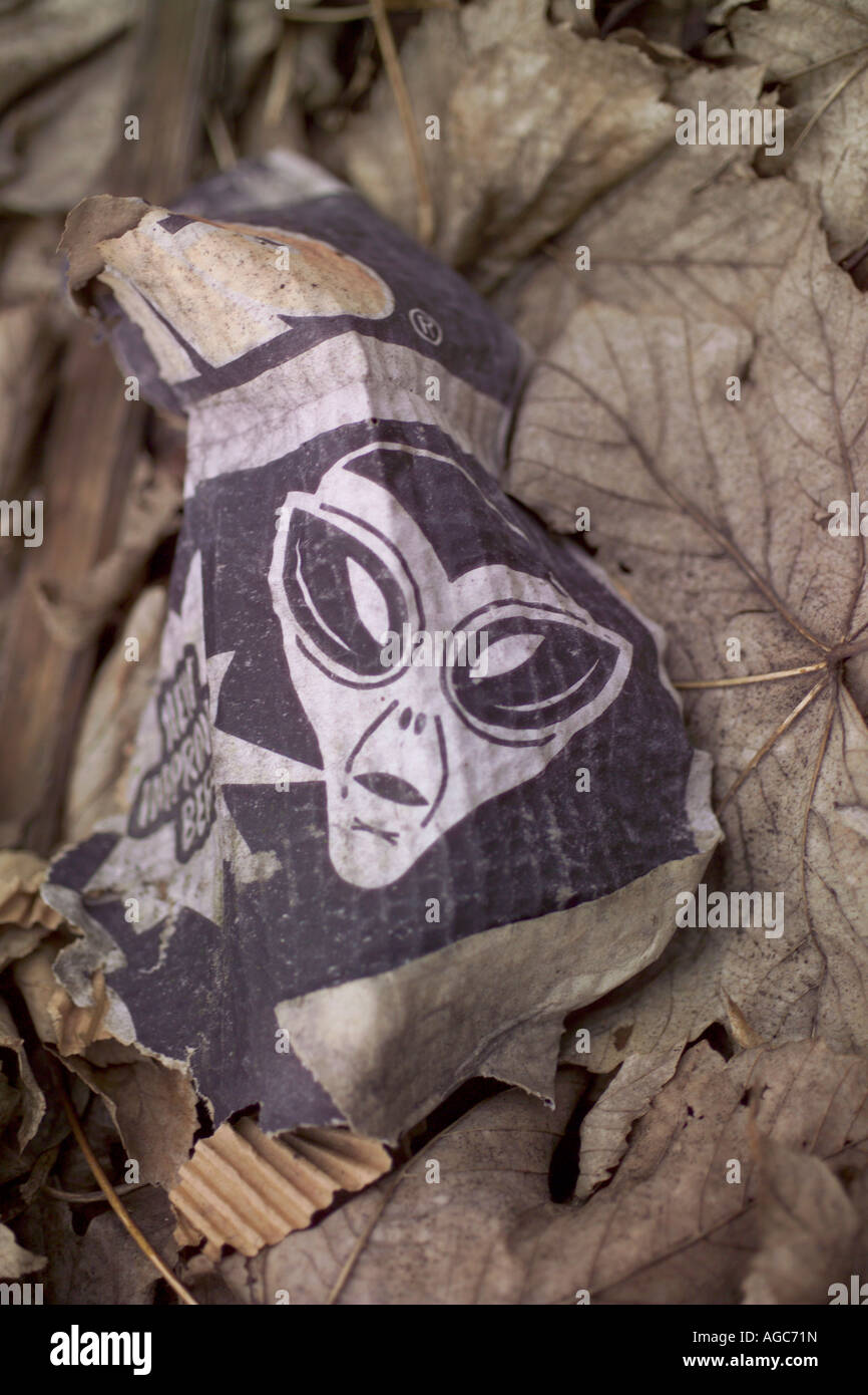 Waste leaves hi-res stock photography and images - Alamy