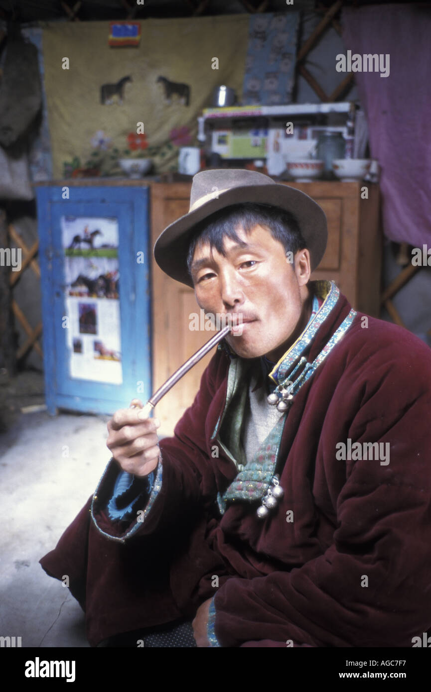 Mongolian nomad smoking pipe hi-res stock photography and images - Alamy