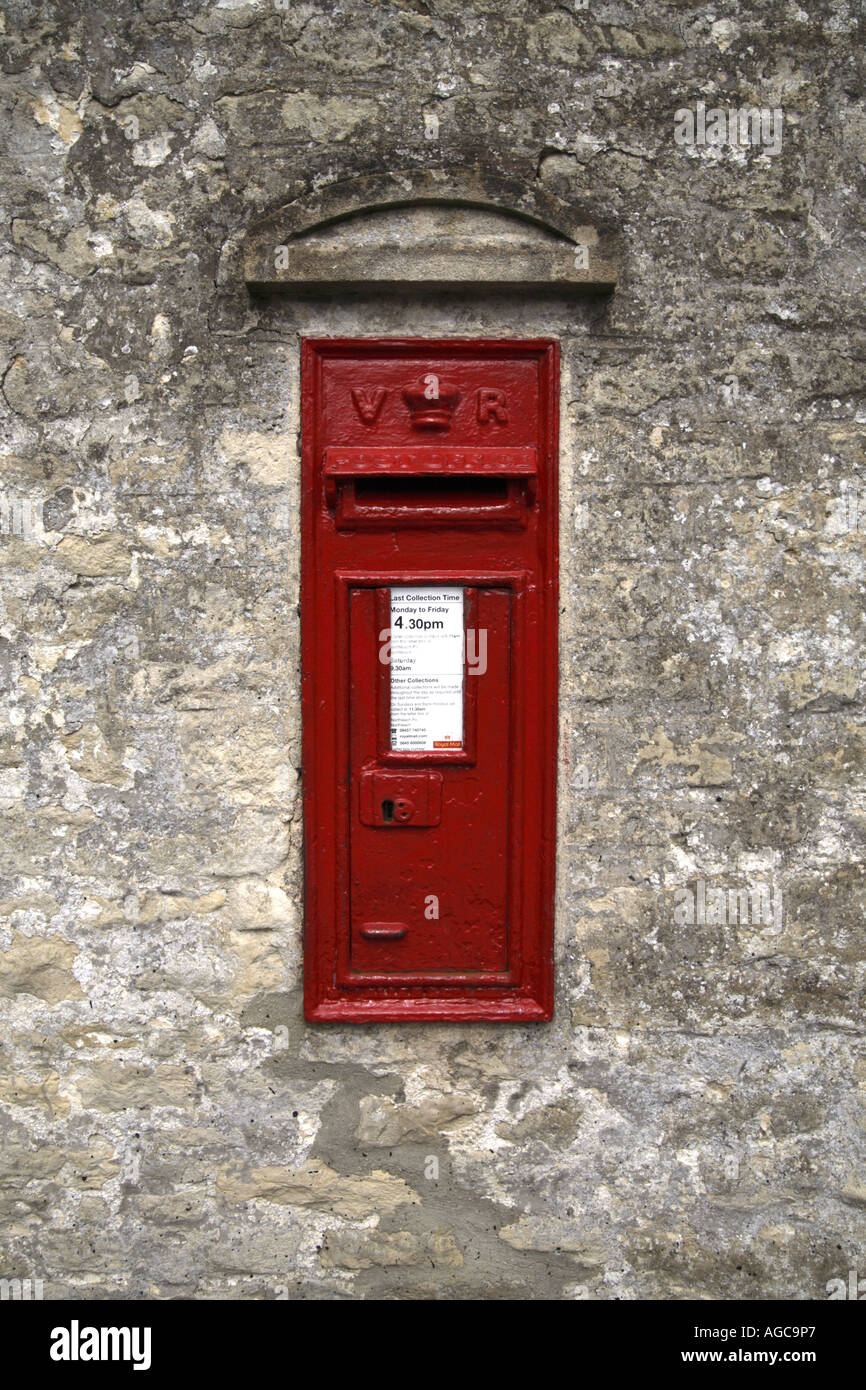 Victorian Post Box Stock Photo - Alamy