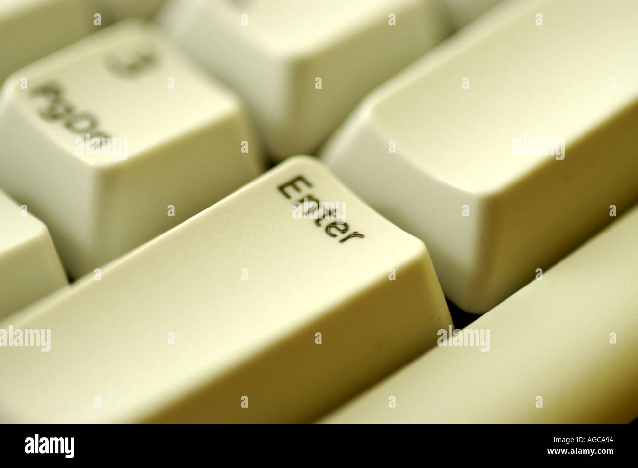 White computer keyboard enter key close up Stock Photo - Alamy White computer keyboard enter key close up Stock Photo - Alamy