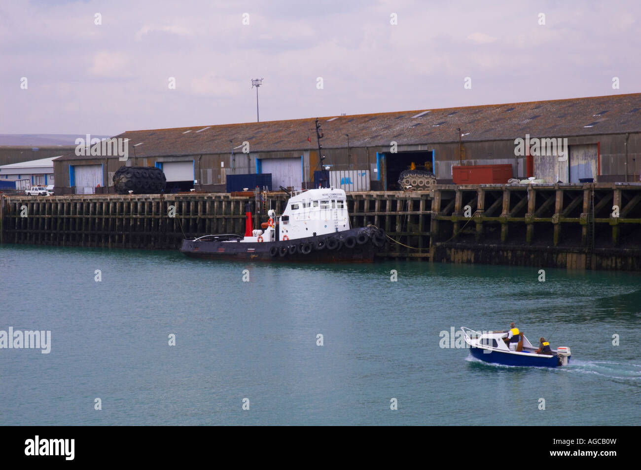 Newhaven harbour sussex ferry hi-res stock photography and images - Alamy
