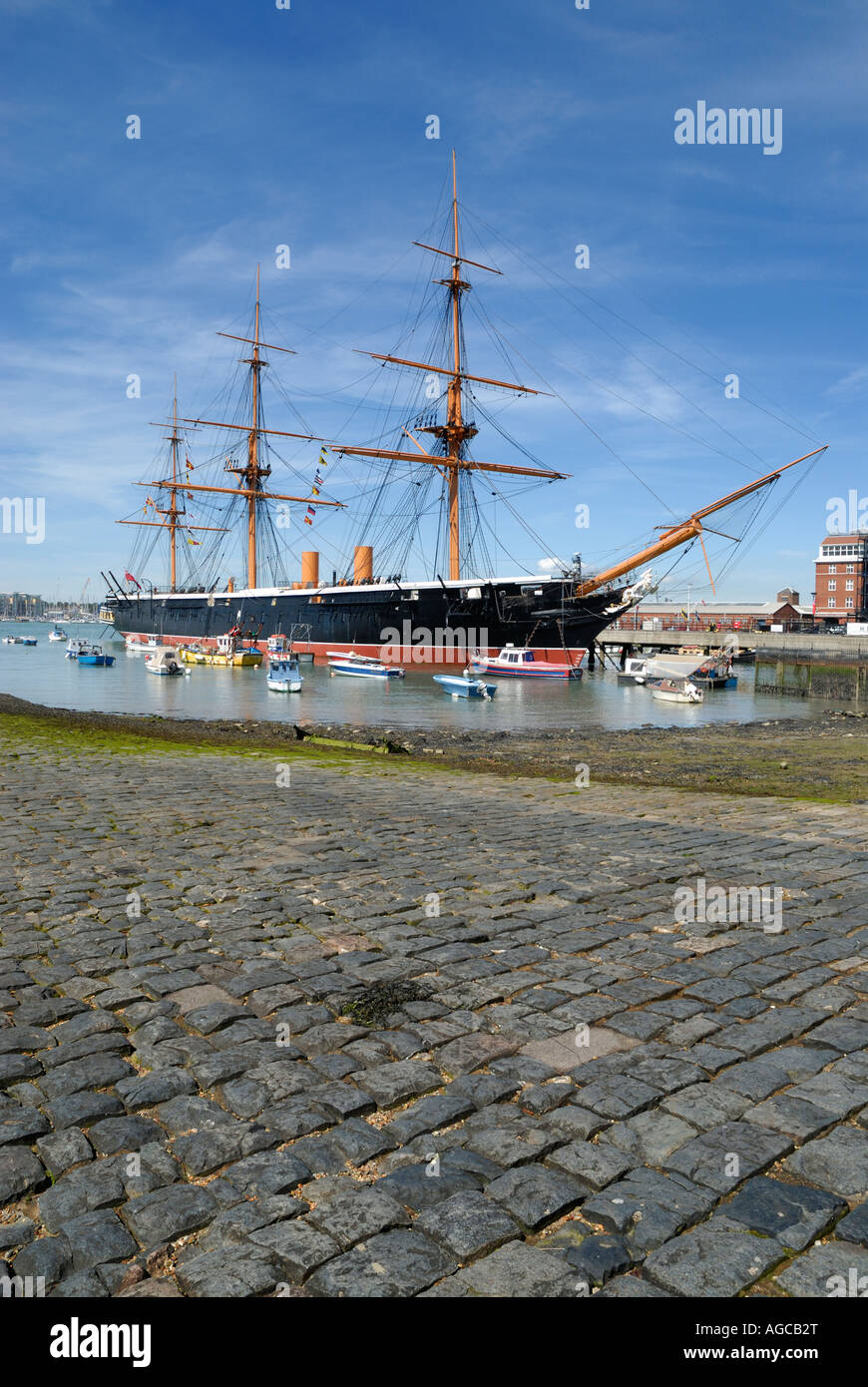 HMS Warrior the world’s first iron-hulled, armoured warship powered by ...