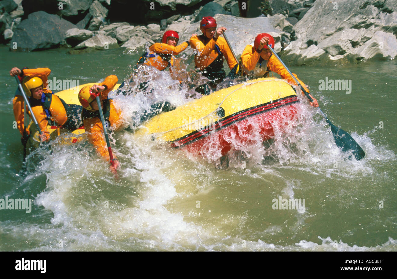 Flood fight team hi-res stock photography and images - Alamy