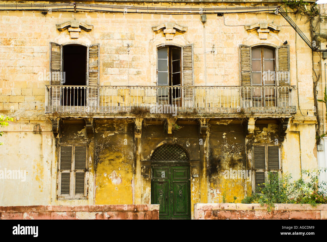 Old building showing signs of wear Stock Photo - Alamy