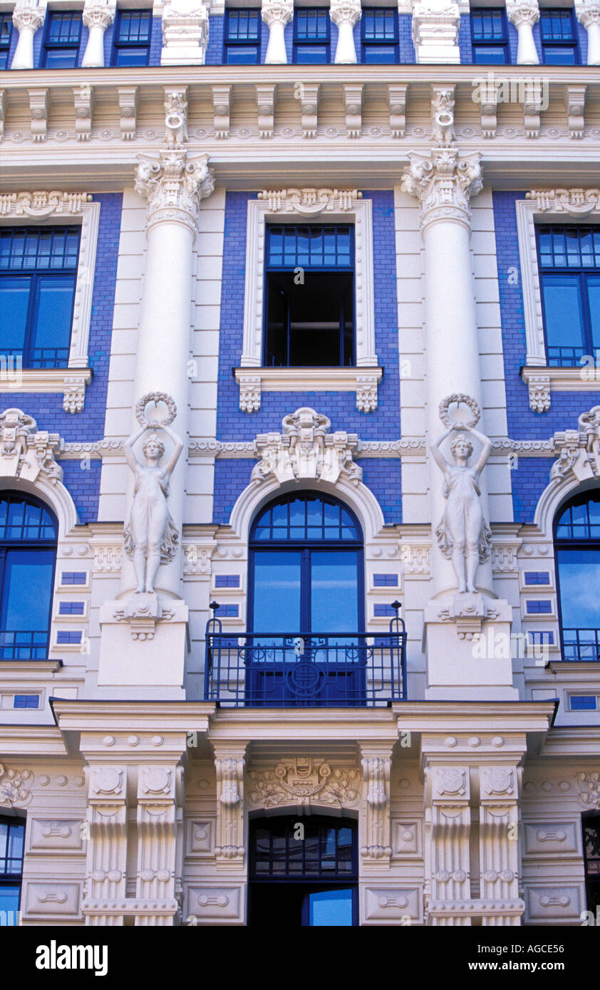 Art nouveau hi-res stock photography and images - Alamy