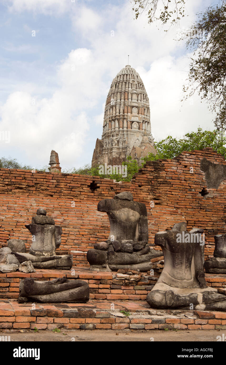 Statues on prang in hi-res stock photography and images - Alamy