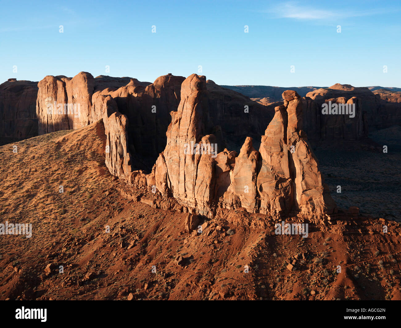 Desert landscape with buttes in Monument Valley Stock Photo - Alamy