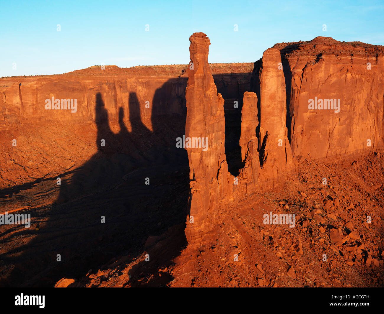 Butte landforms monument hi-res stock photography and images - Alamy