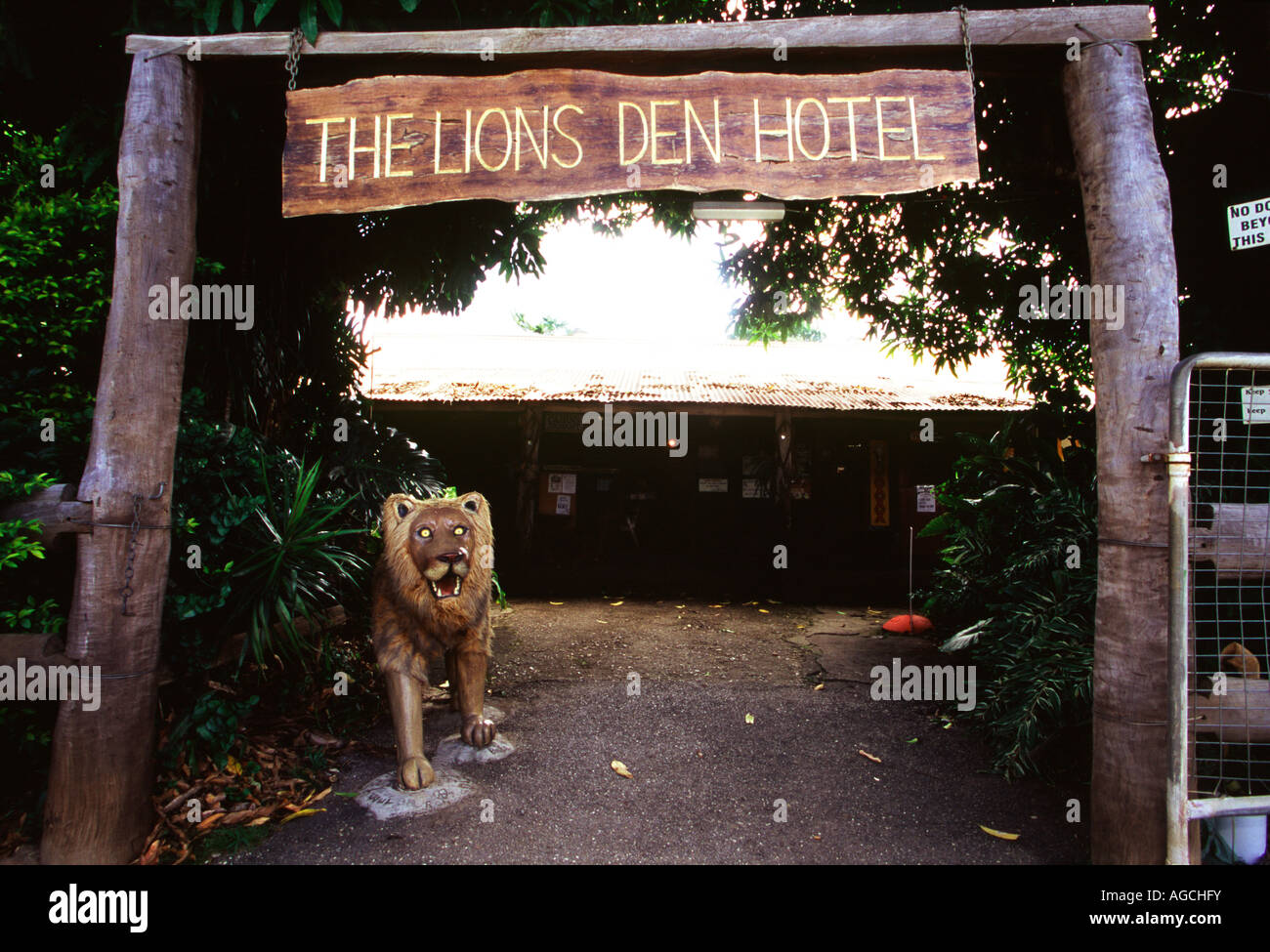 Cooktown hotel pub australia hi-res stock photography and images - Alamy