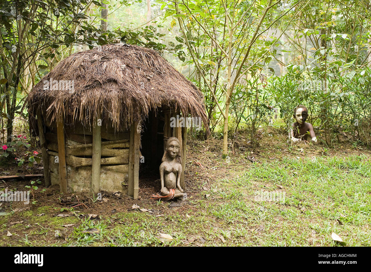 Tribal boy and spirit house, Papua New Guinea Stock Photo - Alamy