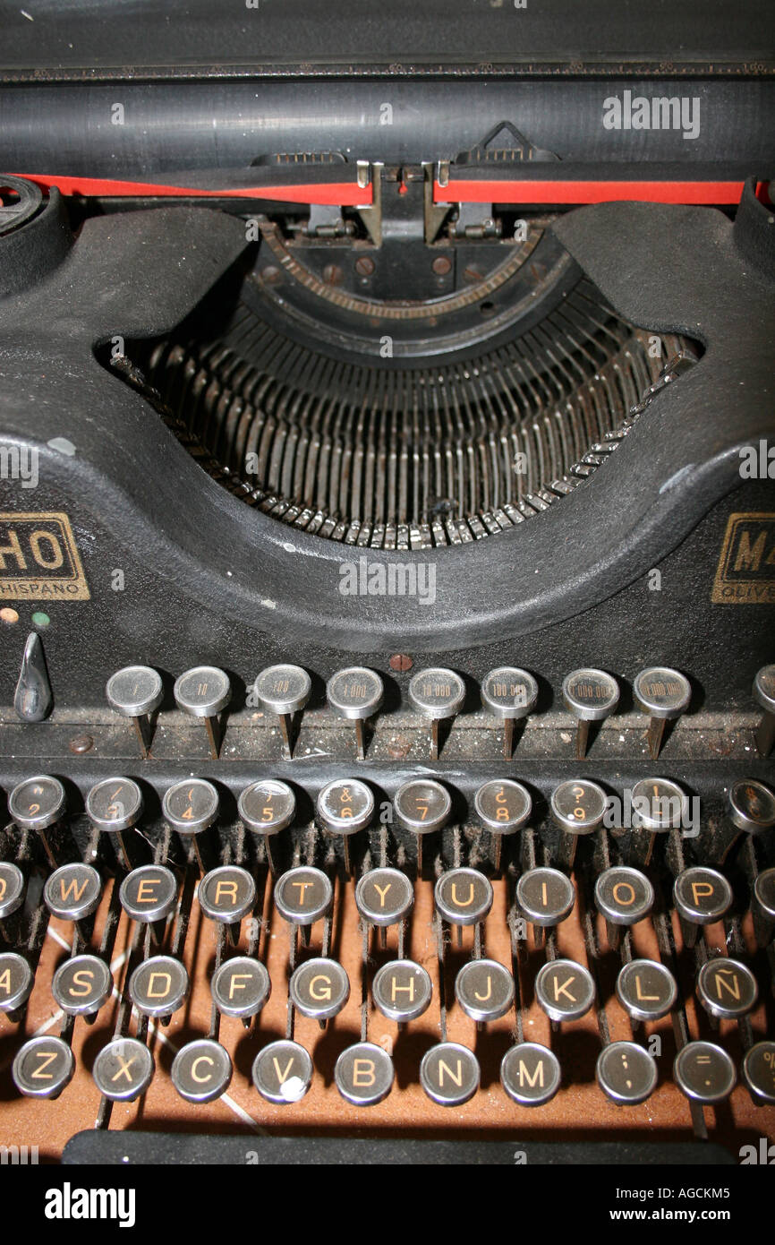 Typesetter machine hi-res stock photography and images - Alamy