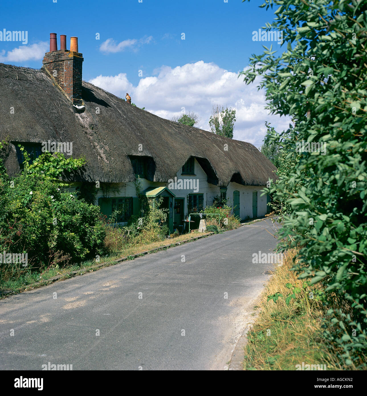 Great bedwyn village hi-res stock photography and images - Alamy