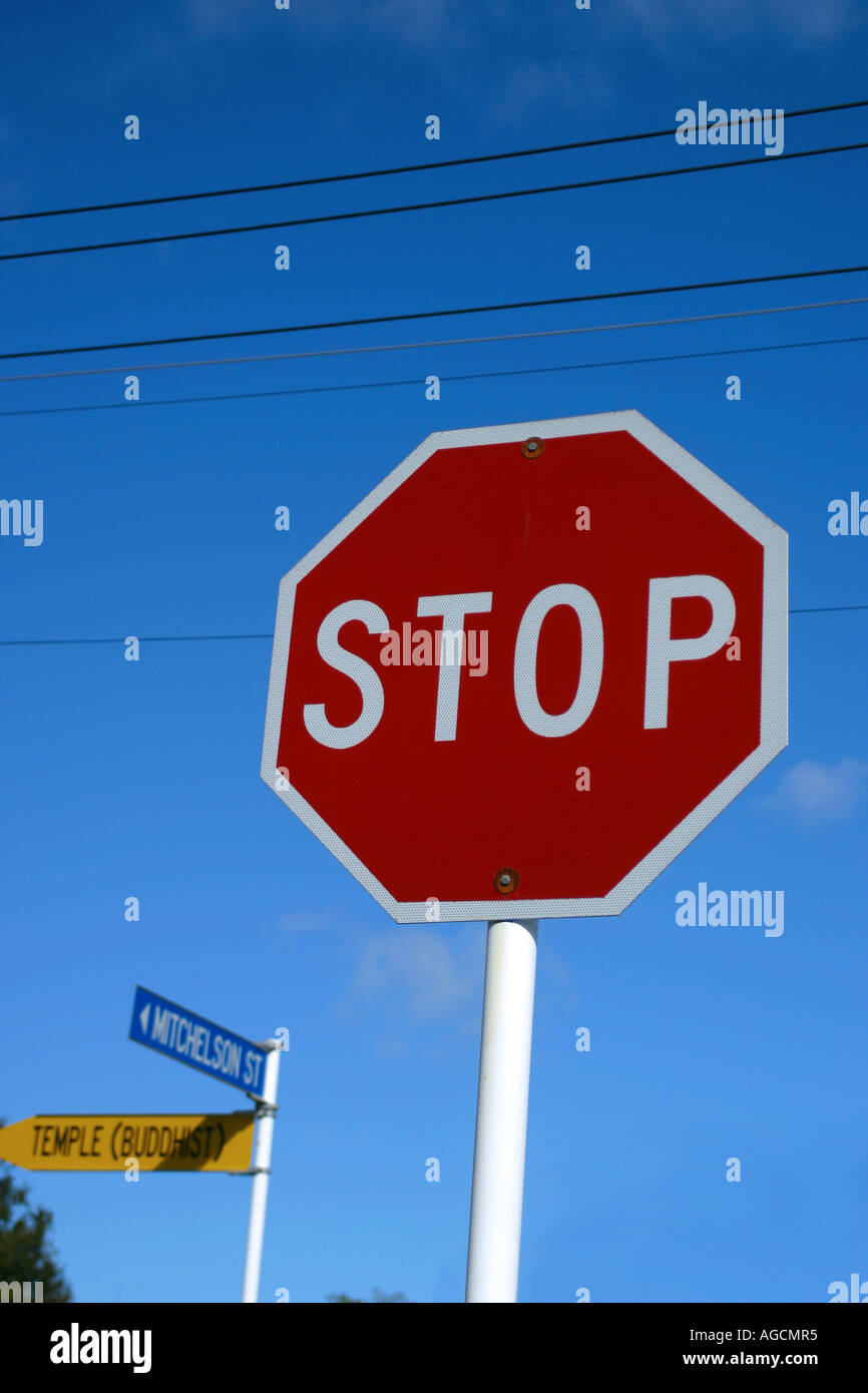 Red stop sign Stock Photo - Alamy