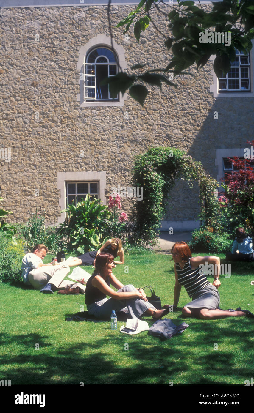 people enjoying lunch break, Inner Temple, London UK Stock Photo - Alamy