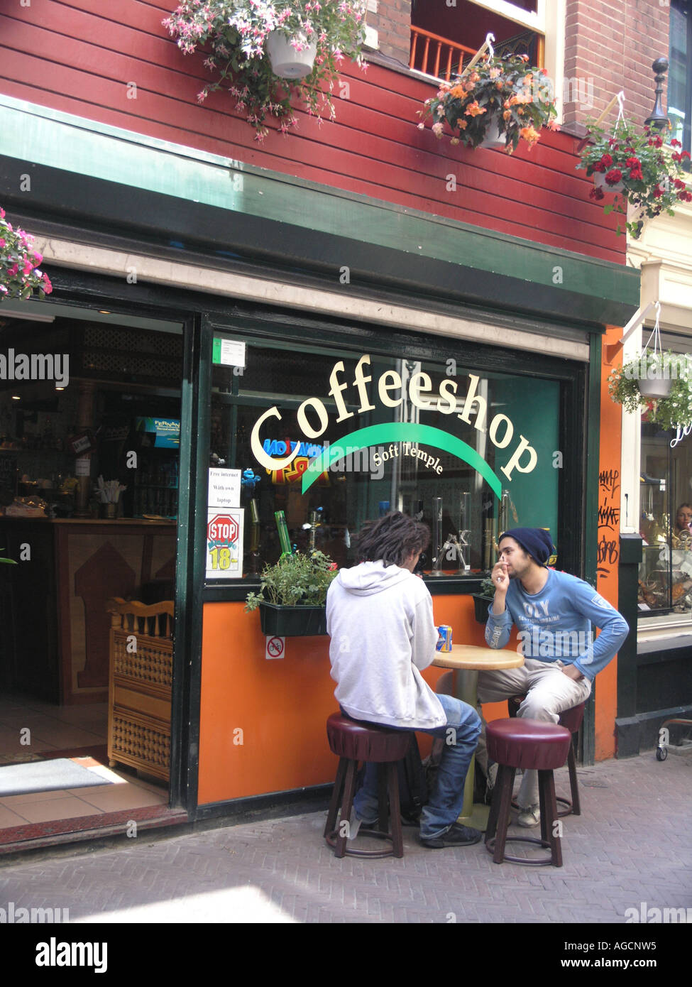 Coffee shop Amsterdam Stock Photo - Alamy