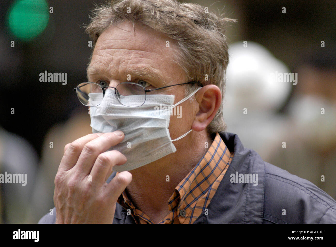 Face masks SARS outbreak Hong Kong Stock Photo - Alamy