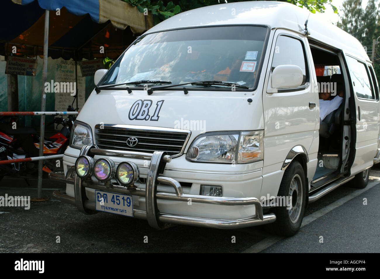 Thai minibus hi-res stock photography and images - Alamy