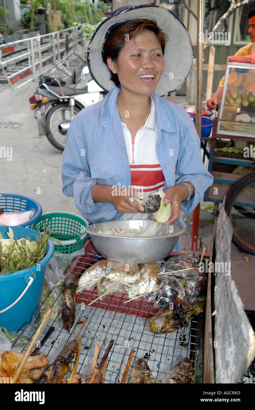 Street food trader hi-res stock photography and images - Alamy