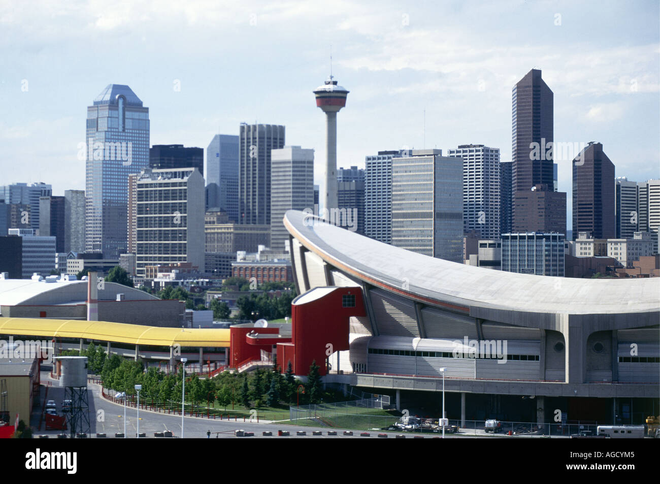 The modern skyline of Calgary the 190m Calgary Tower dominant Stock ...