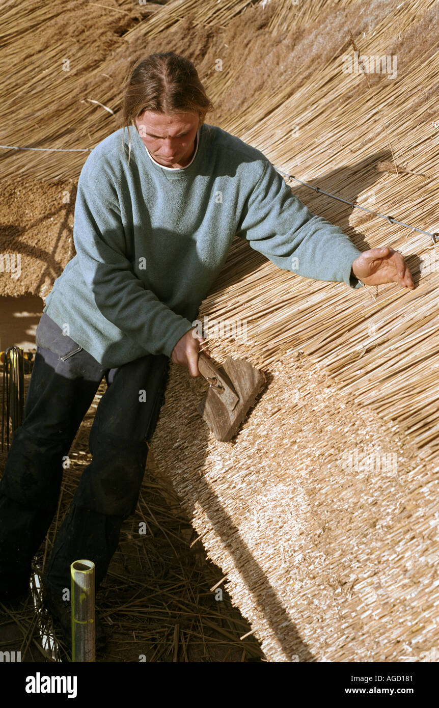 Thatch insulation hi-res stock photography and images - Alamy