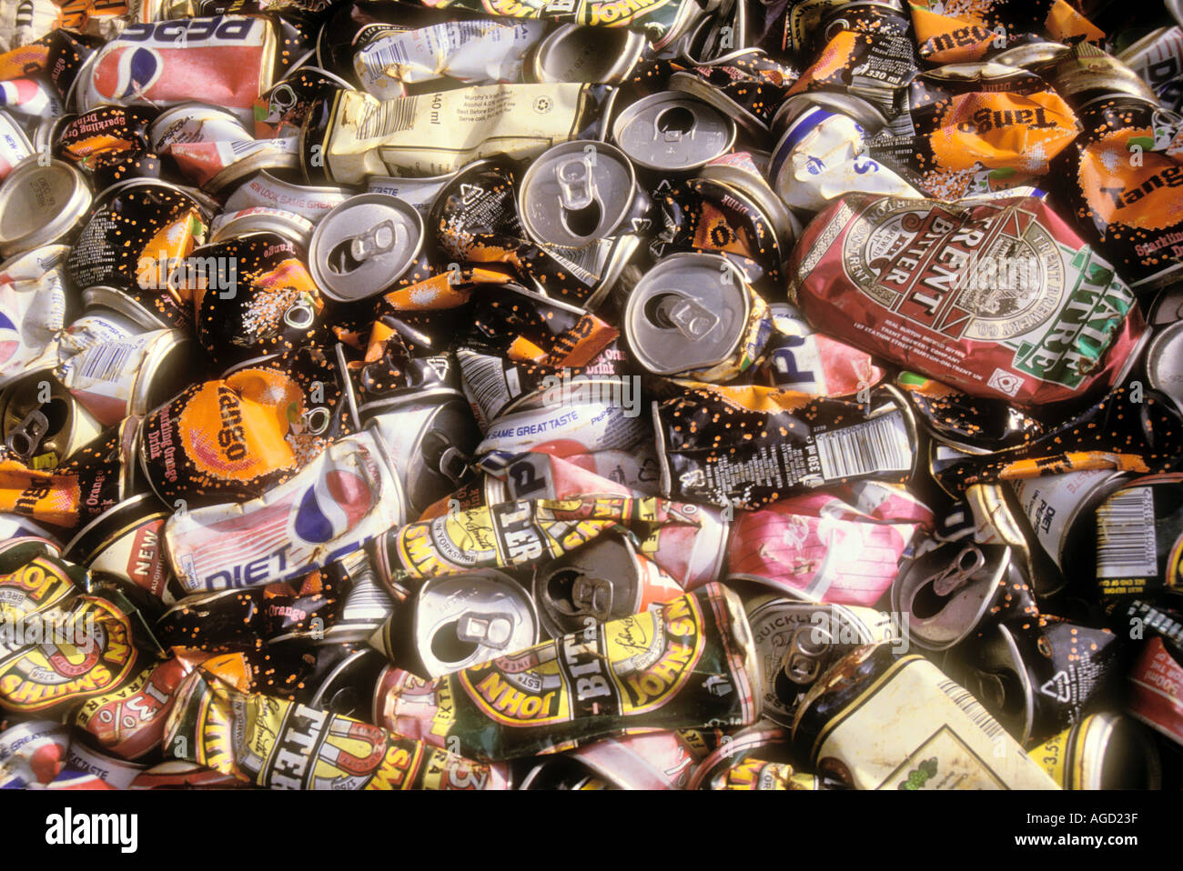 Recycling aluminium cans uk hi-res stock photography and images - Alamy