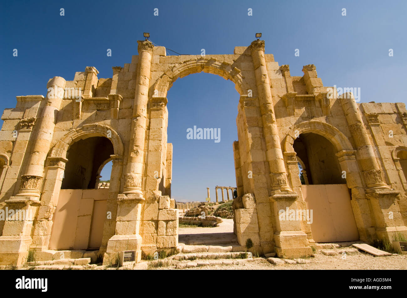 Jerash south gate in jordan hi-res stock photography and images - Alamy