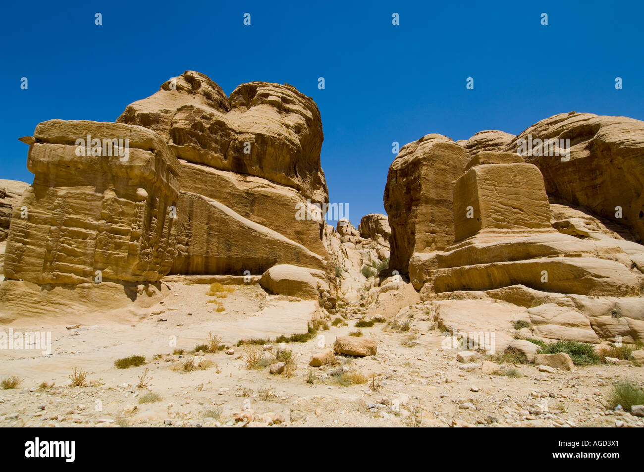 Petra Jordan Water Channel Stock Photos & Petra Jordan Water Channel ...