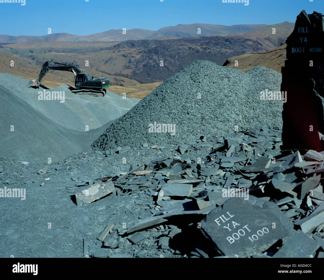 Working slate quarry hi-res stock photography and images - Alamy