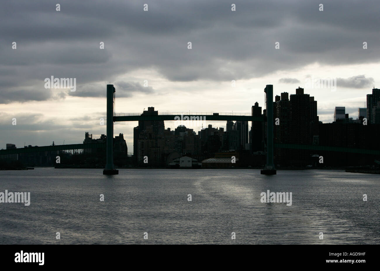 Wards island new york hi-res stock photography and images - Alamy