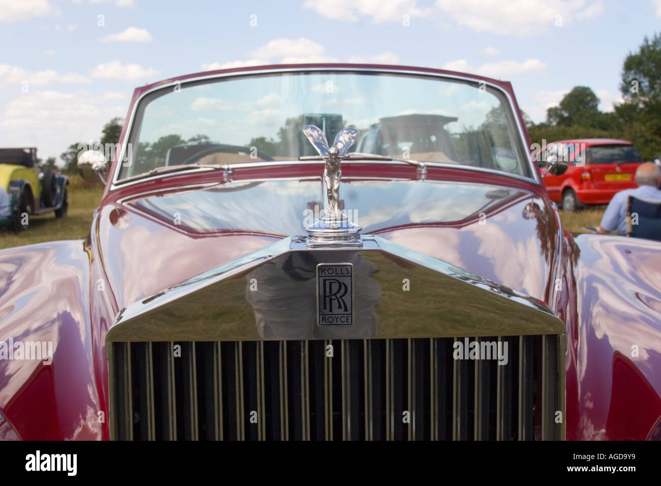 Hood ornament grill vintage rolls hi-res stock photography and images ...