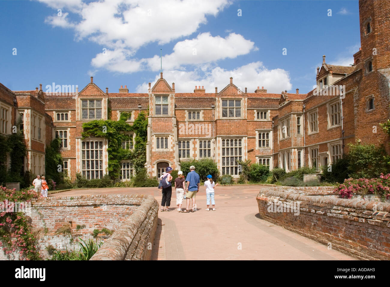 Kentwell Hall Long Melford Suffolk England UK Stock Photo - Alamy