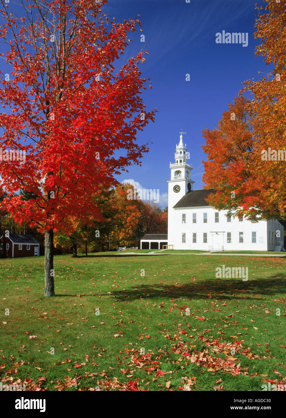 Jaffrey Center Village meeting house and church built in 1775 in New ...