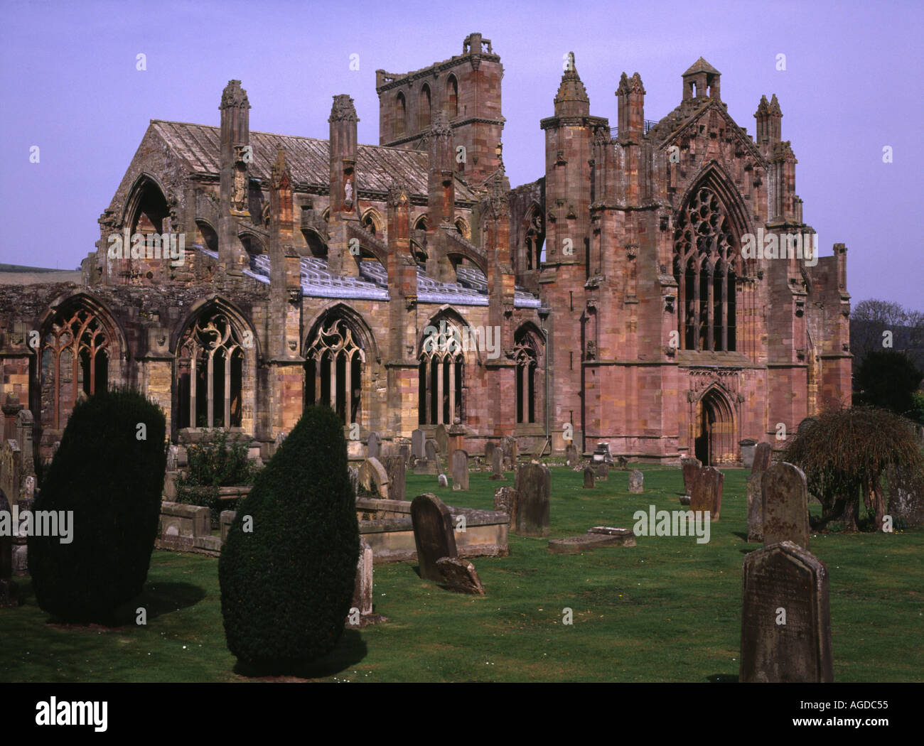 Building melrose abbey hi-res stock photography and images - Alamy