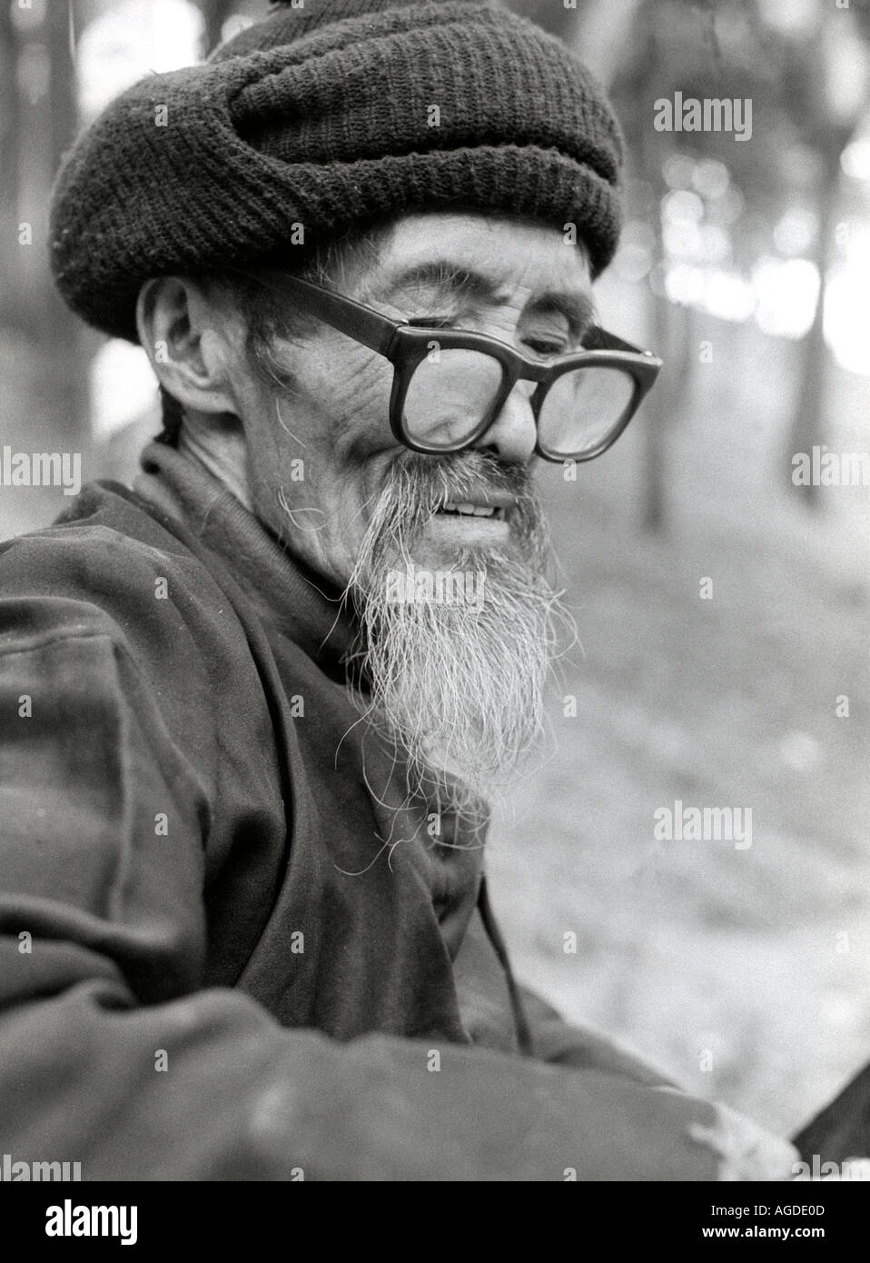 Old man northern Thailand Stock Photo - Alamy