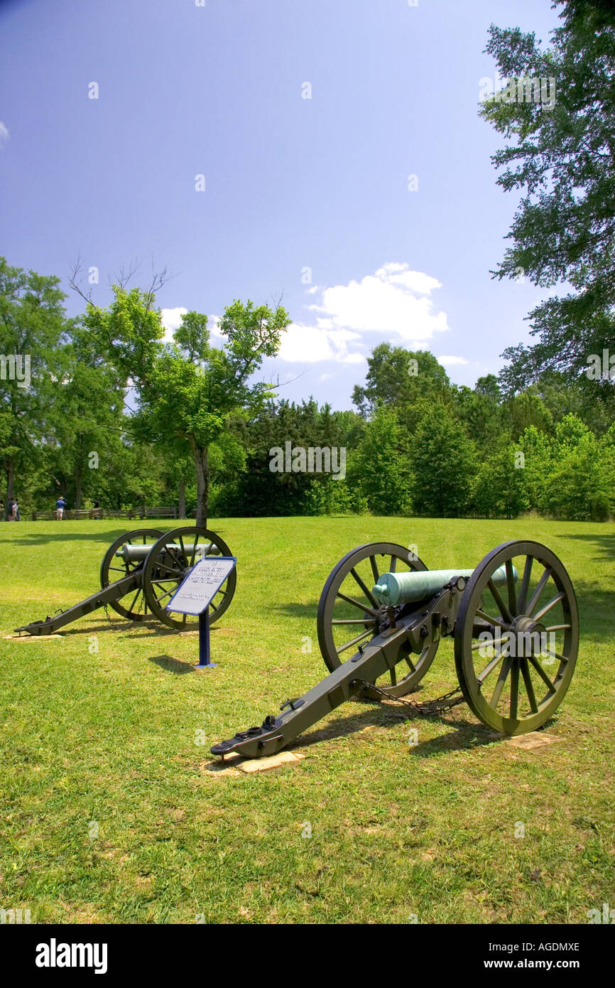 Cannons at Shiloh National Park battlefield, Tennessee Stock Photo - Alamy