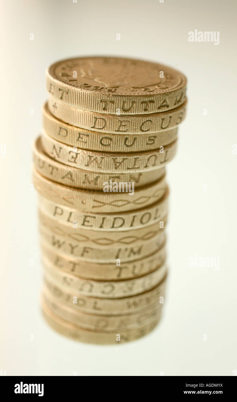 Stack of one pound coins Stock Photo - Alamy