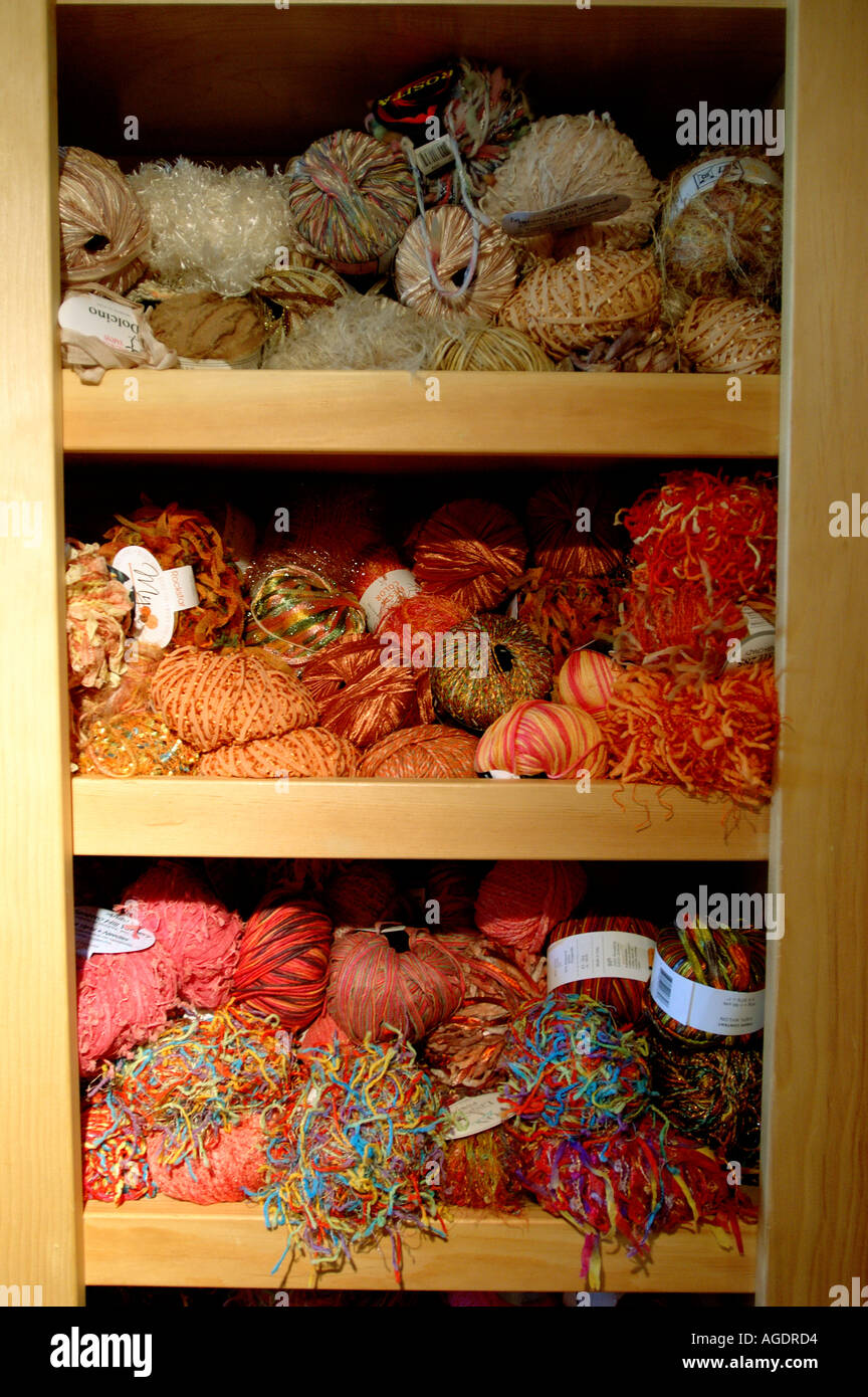 String sections hi-res stock photography and images - Alamy