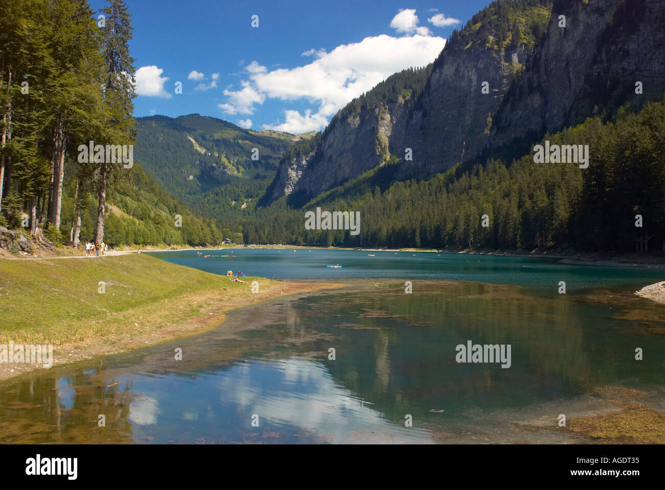 Lac de montriond summer hi-res stock photography and images - Alamy