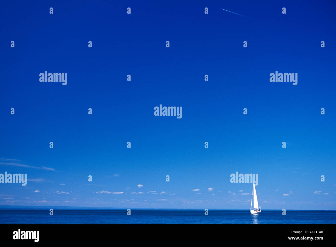 Full sail breeze hi-res stock photography and images - Alamy