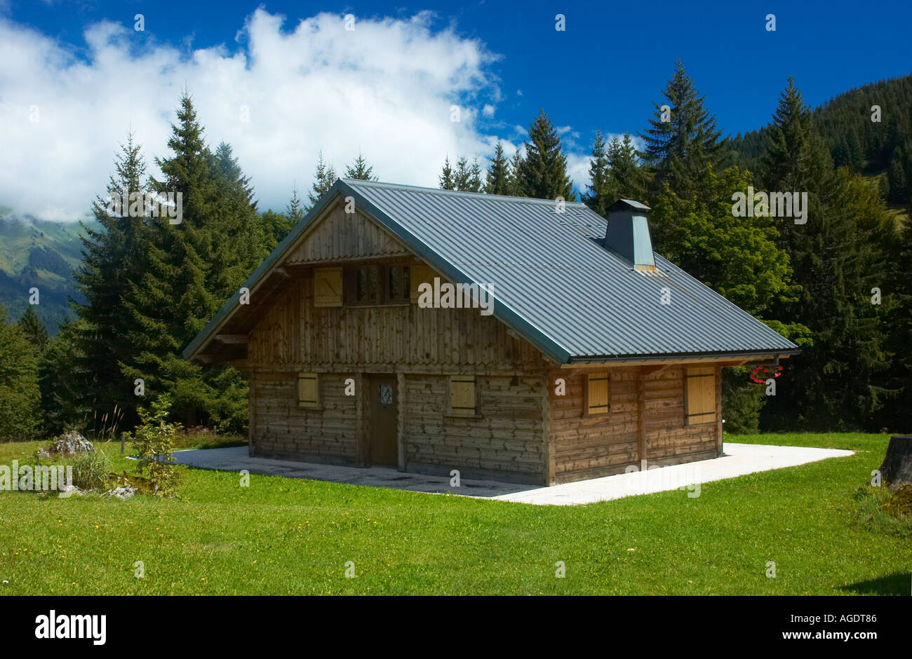 New Chalet in the mountain village of Graydon in the Haute Savoie ...