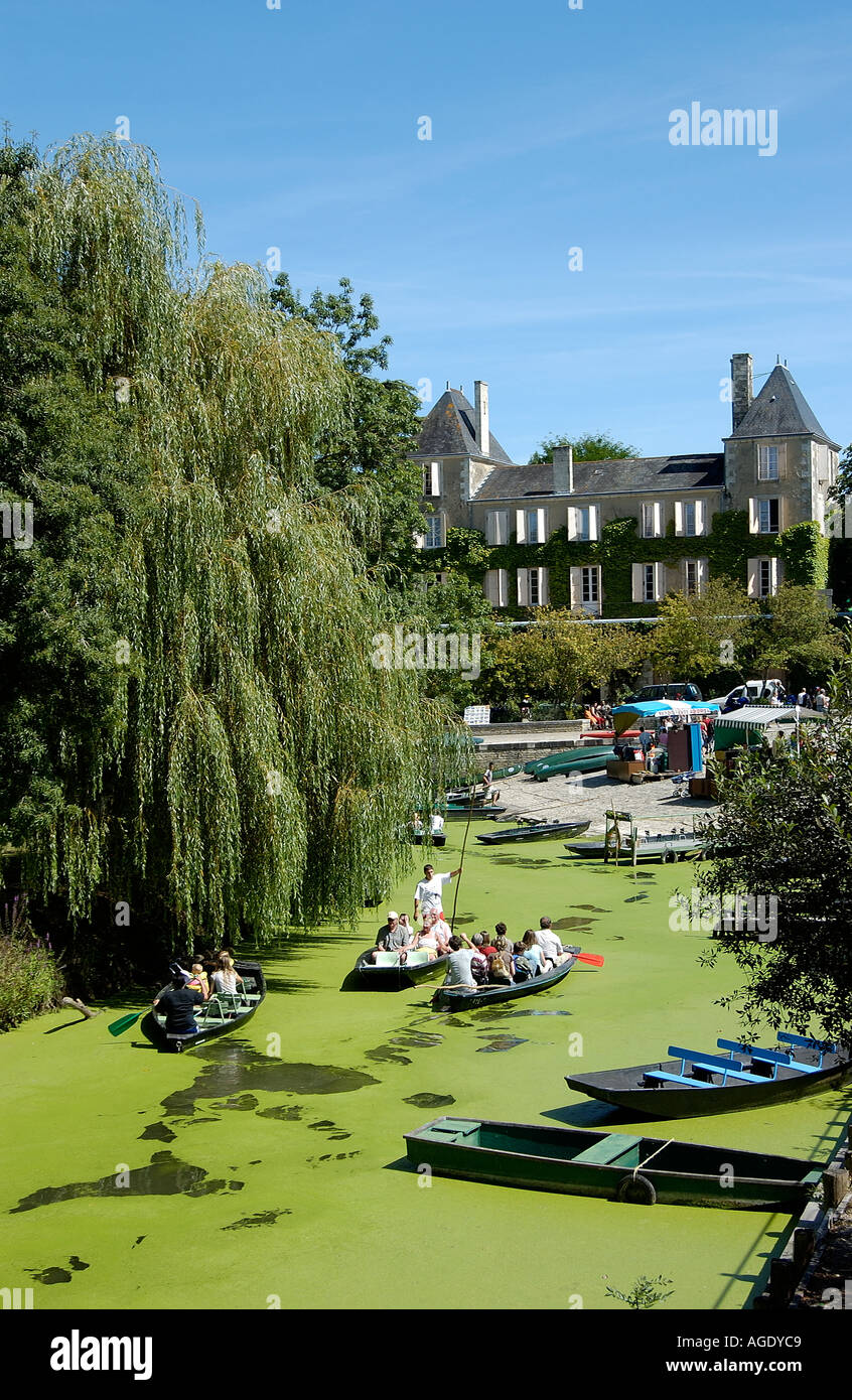 Port d'Arcais in the Marais Poitevin France (Green Venice Stock Photo ...