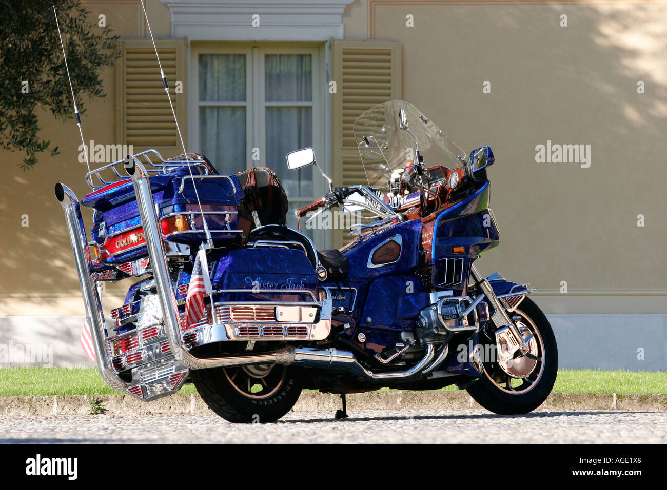 Honda v twin engine hi-res stock photography and images - Alamy