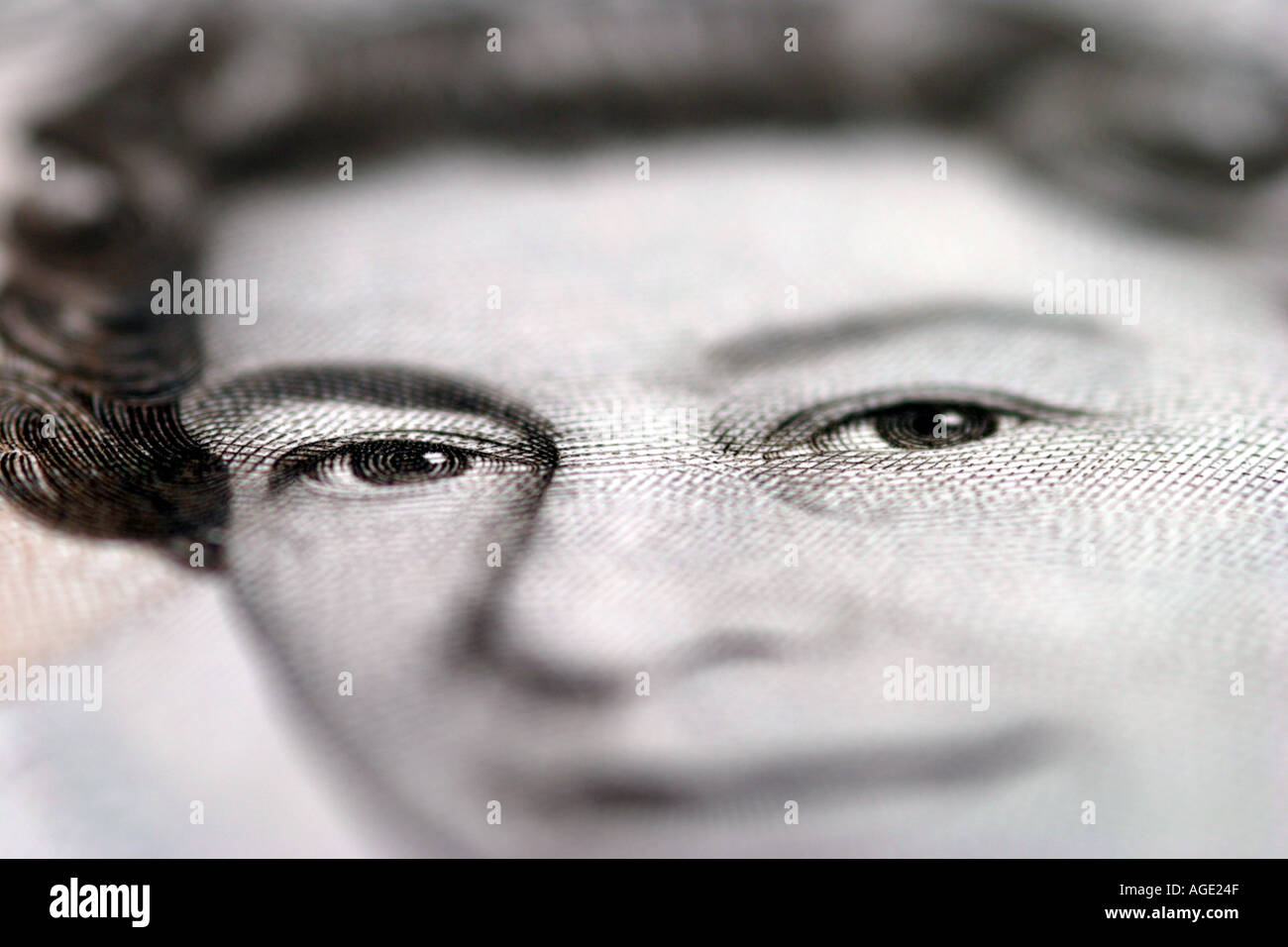 Close up of Queen Elizabeth on a British bank note Stock Photo - Alamy