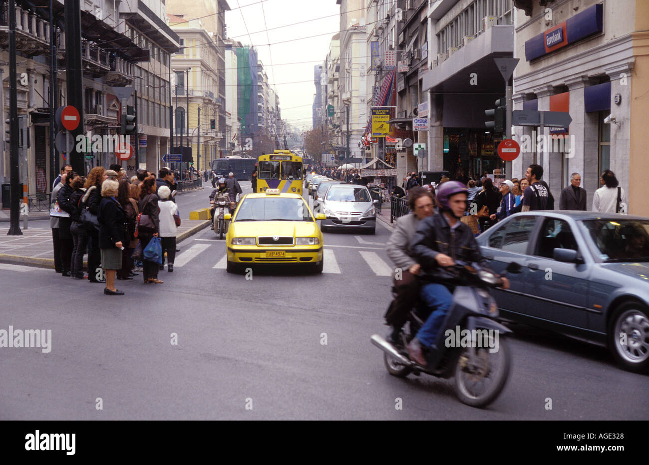 Greece Athens Busy traffic at central Athens Stock Photo - Alamy